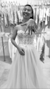 Fan Xia Designerin & Marke - White Silhouette Brautmoden